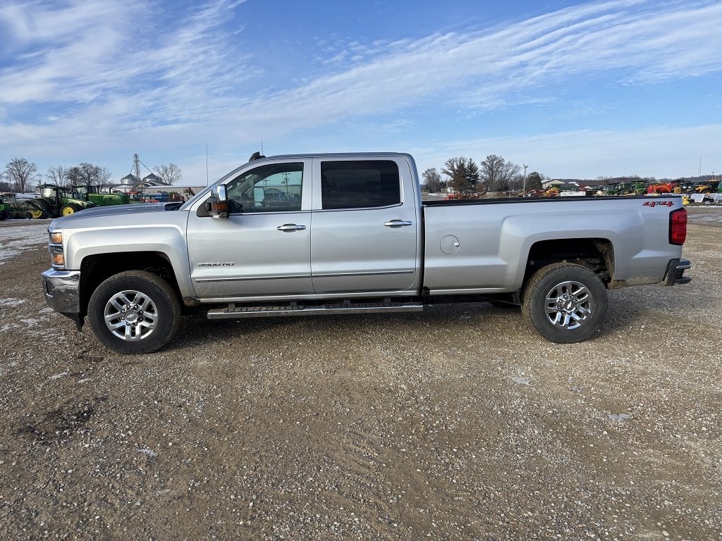2018 Chevy 3500 HD Pickup