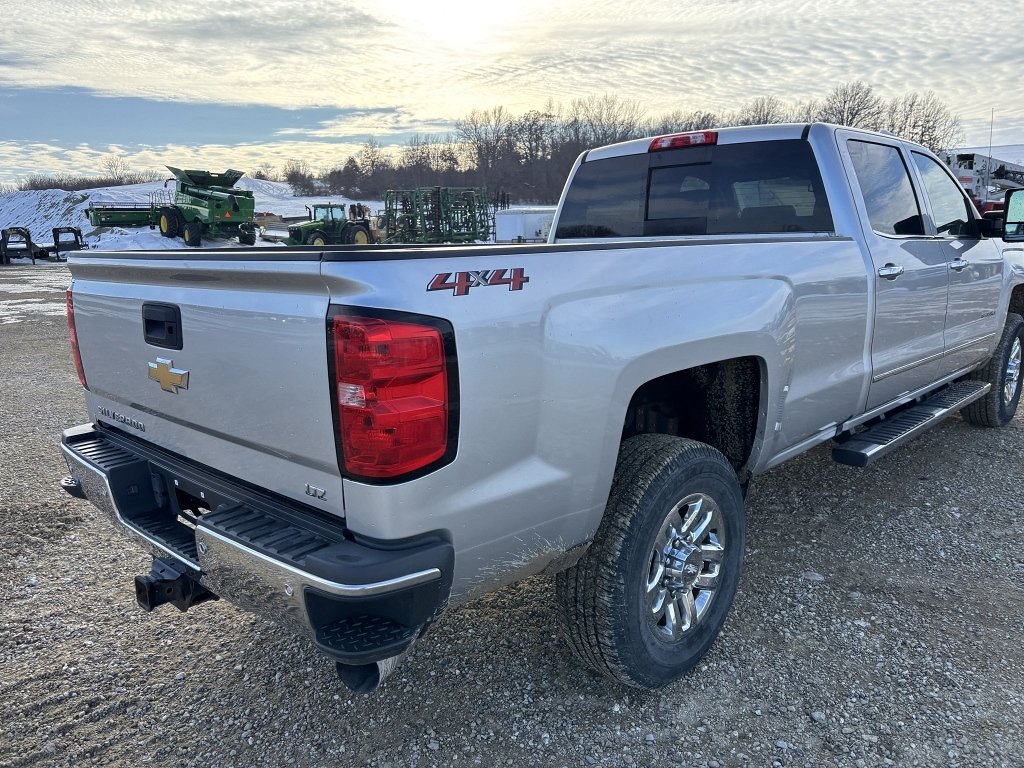 2018 Chevy 3500 HD Pickup