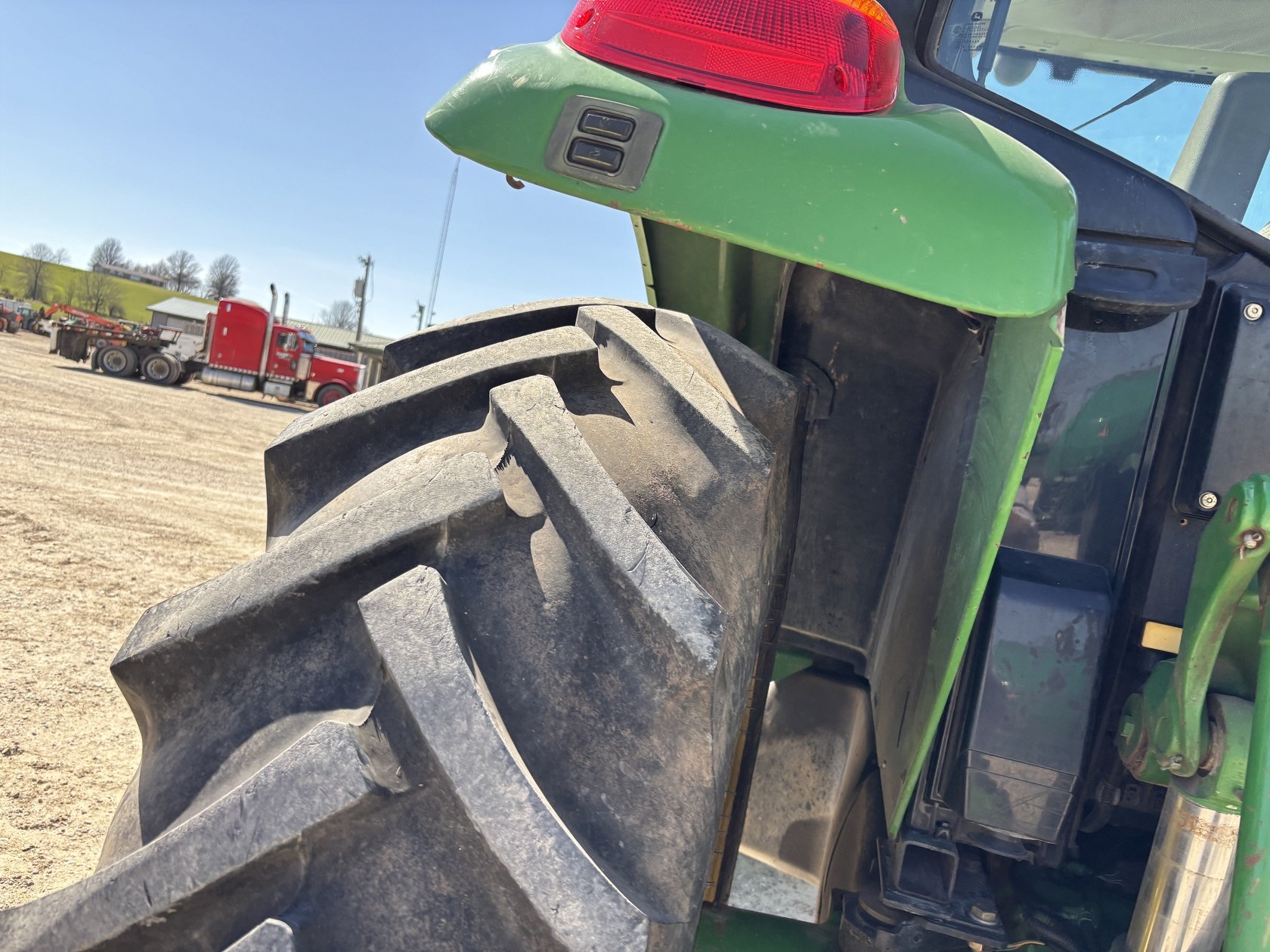 2008 JOHN DEERE 6330 40300