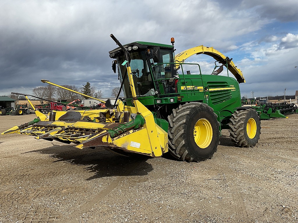 John Deere 7750 4x4 Self-propelled Forage Chopper