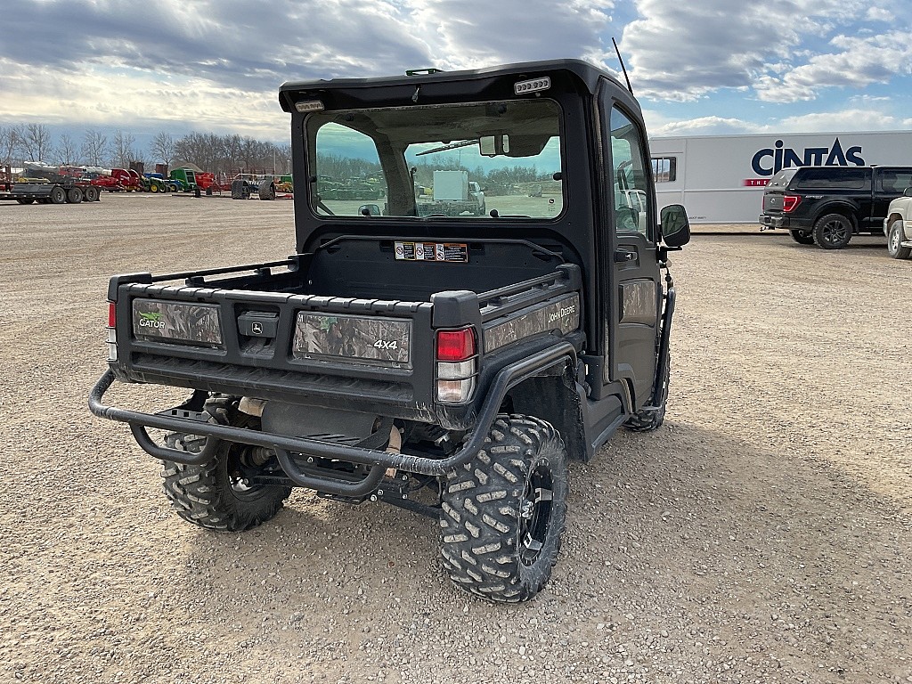 2023 John Deere 835R Gator