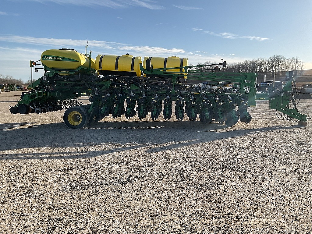 2017 John Deere DB60 36 Row 20' Planter
