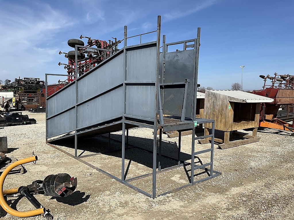 Gobob Cattle Loading Chute
